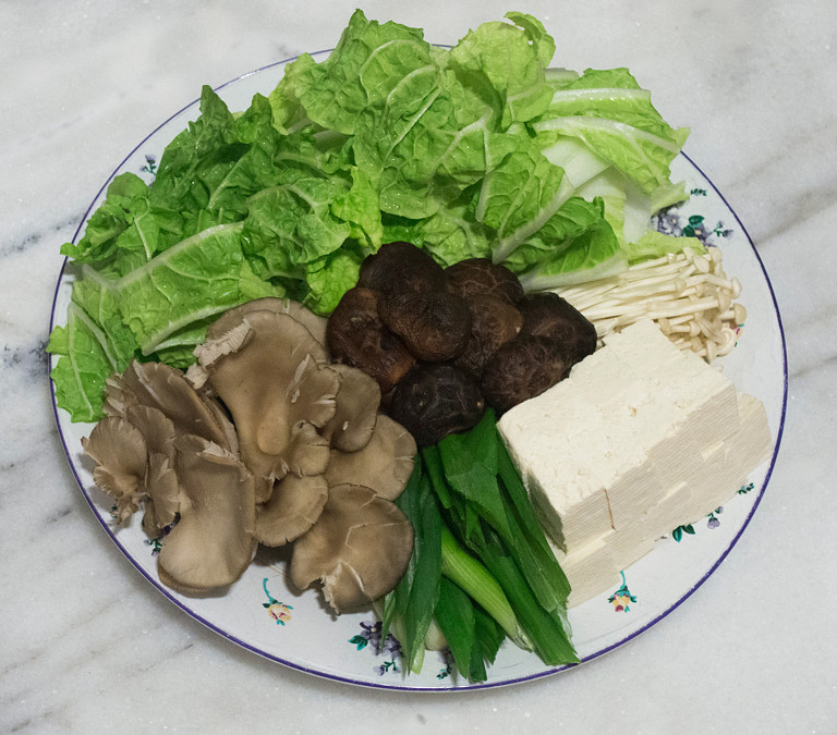 Nabemono (鍋物) - Nabe Hotpot Recipe - Everybunny Eats