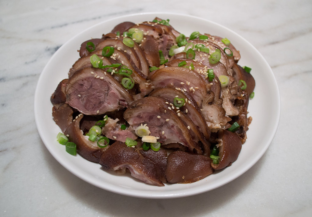 Jokbal (족발) - Braised Pork Trotters Recipe - Everybunny Eats