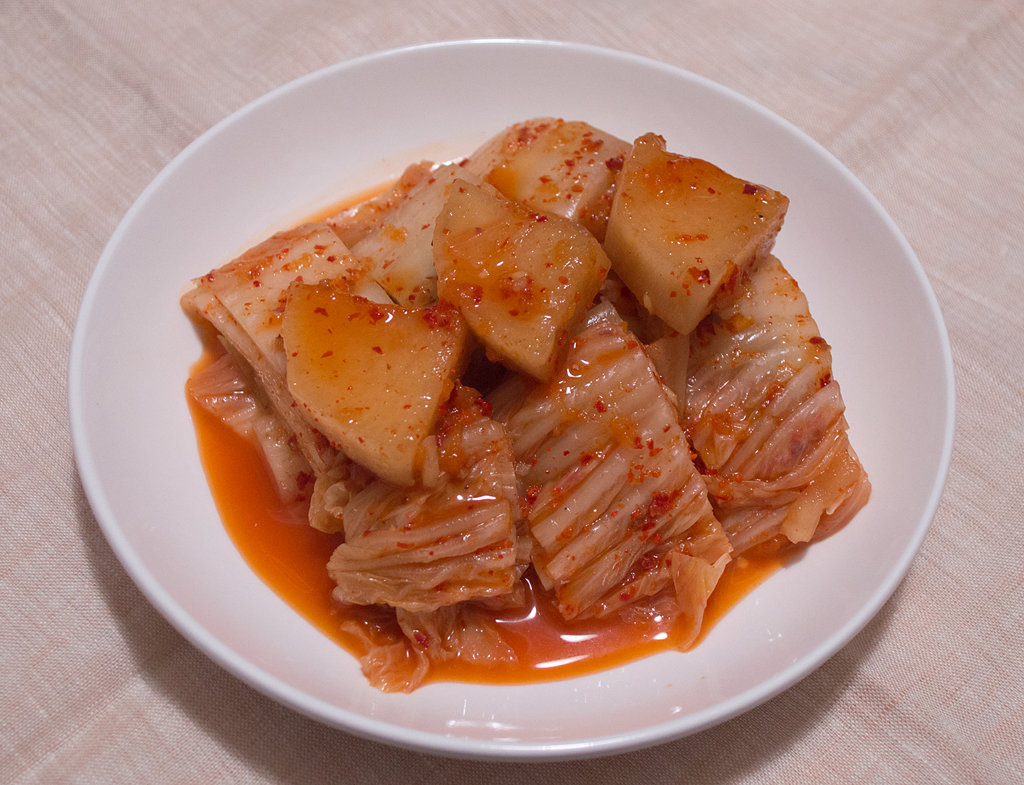 Pogi Kimchi (포기 김치) - Traditional Whole Cabbage Kimchi Recipe ...